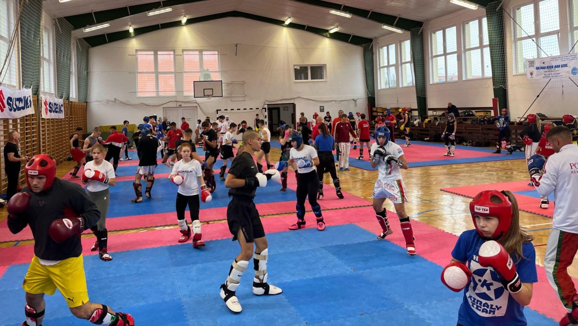 A full-contactosok is éremre számítanak a kick-box vb-n | Monokli